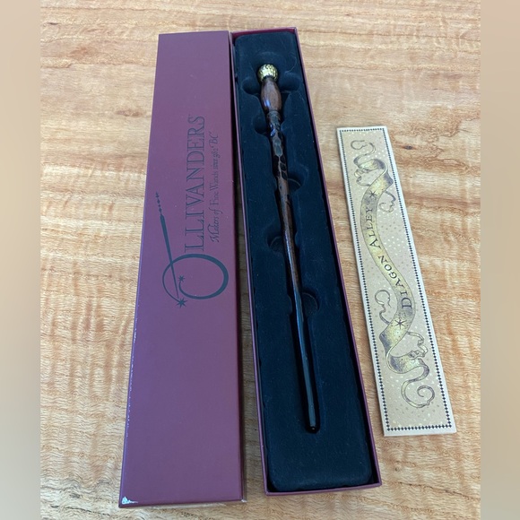 Warner Bros. | Other | Harry Potter Universal Studios Interactive Ivy ...